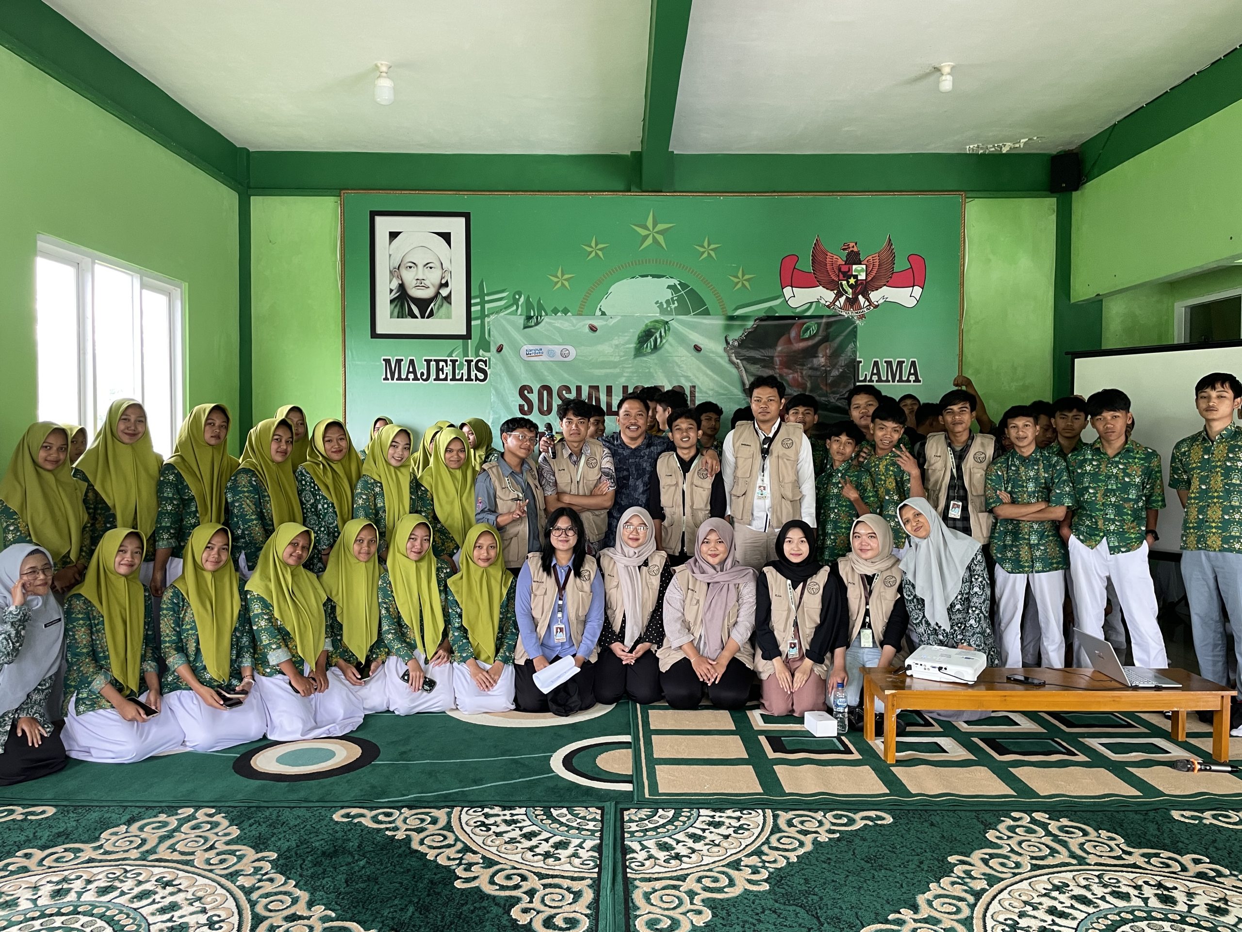 Mahasiswa KKN UNS 2025 Tim 116.2 Desa Gemawang Gelar Sosialisasi di ...